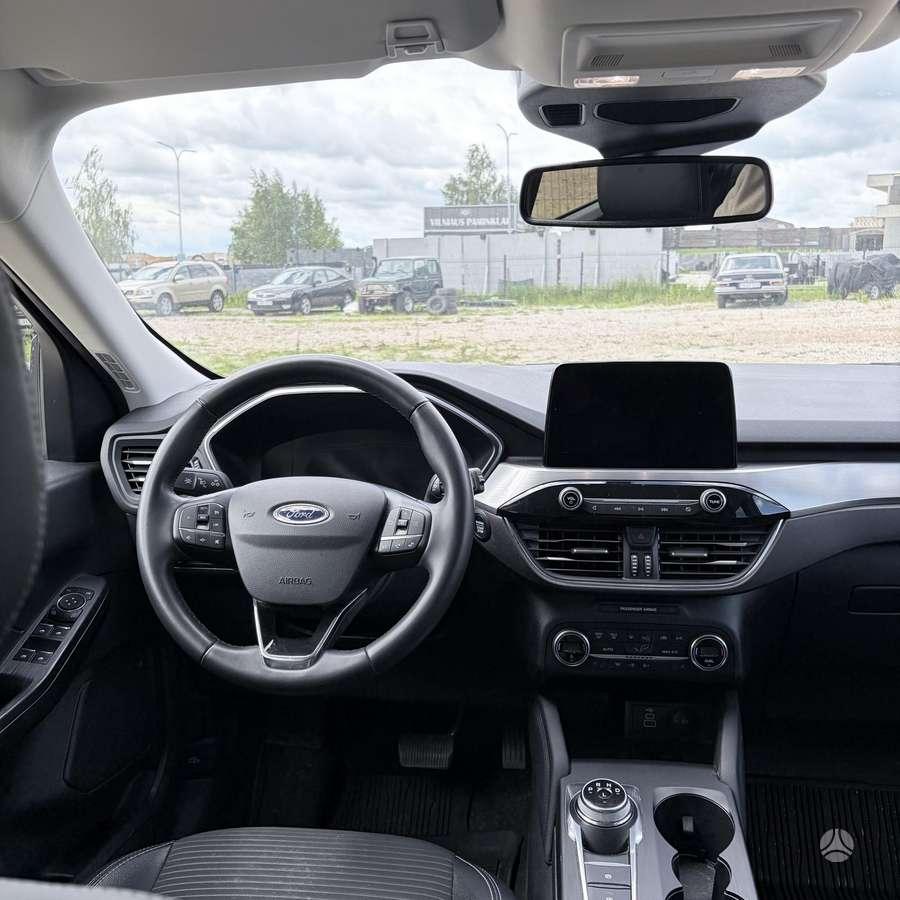 Blue Ford Kuga 2022 in Vilnius, with an engine capacity of 1.50 L and mileage of 175 thousand km for 13500 €, photo 11 on AUTOMOTO.COM.LV