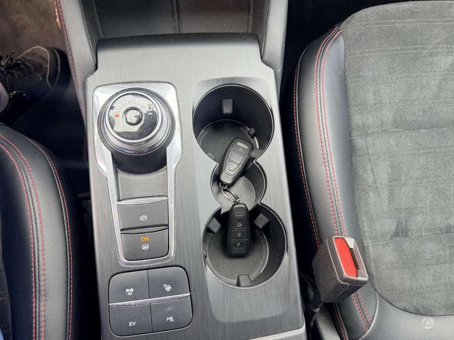 Zils Ford Kuga 2022 Kauņa, ar dzinēja tilpumu 2.49 L un nobraukumu 128 tūkst. km par 19900 €, foto 27 vietnē AUTOMOTO.COM.LV