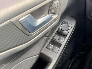 Zils Ford Kuga 2022 Kauņa, ar dzinēja tilpumu 2.49 L un nobraukumu 128 tūkst. km par 19900 €, foto 29 vietnē AUTOMOTO.COM.LV