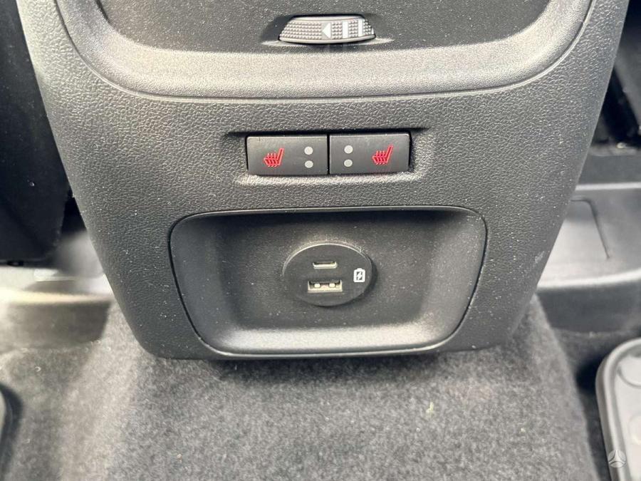 Zils Ford Kuga 2022 Kauņa, ar dzinēja tilpumu 2.49 L un nobraukumu 128 tūkst. km par 19900 €, foto 32 vietnē AUTOMOTO.COM.LV