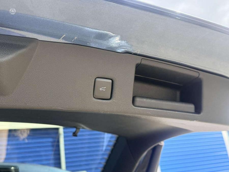 Zils Ford Kuga 2022 Kauņa, ar dzinēja tilpumu 2.49 L un nobraukumu 128 tūkst. km par 19900 €, foto 34 vietnē AUTOMOTO.COM.LV