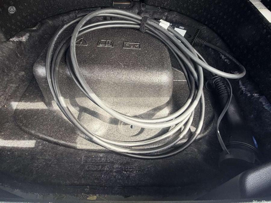 Zils Ford Kuga 2022 Kauņa, ar dzinēja tilpumu 2.49 L un nobraukumu 128 tūkst. km par 19900 €, foto 43 vietnē AUTOMOTO.COM.LV