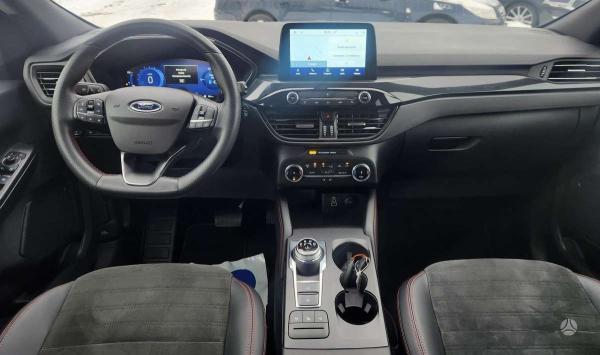 Blue Ford Kuga 2023 in Taurage, with an engine capacity of 2.49 L and mileage of 250 thousand km for 14400 €, photo 10 on AUTOMOTO.COM.LV