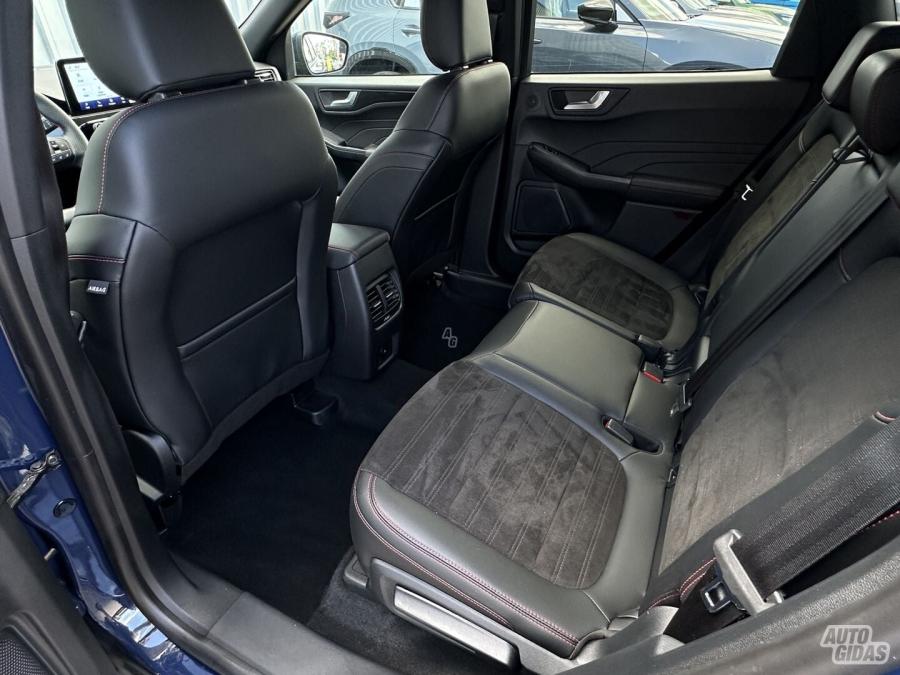 Blue Ford Kuga 2023 in Kaunas, with an engine capacity of 2.50 L and mileage of 47 thousand km for 26271 €, photo 12 on AUTOMOTO.COM.LV