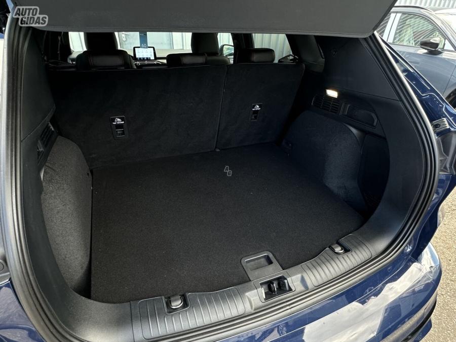 Blue Ford Kuga 2023 in Kaunas, with an engine capacity of 2.50 L and mileage of 47 thousand km for 26271 €, photo 13 on AUTOMOTO.COM.LV