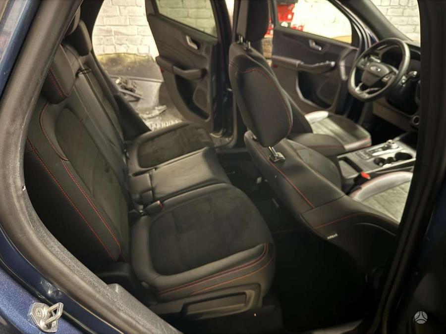 Zils Ford Kuga 2023 Gargždai, ar dzinēja tilpumu 2.50 L un nobraukumu 55 tūkst. km par 13500 €, foto 9 vietnē AUTOMOTO.COM.LV