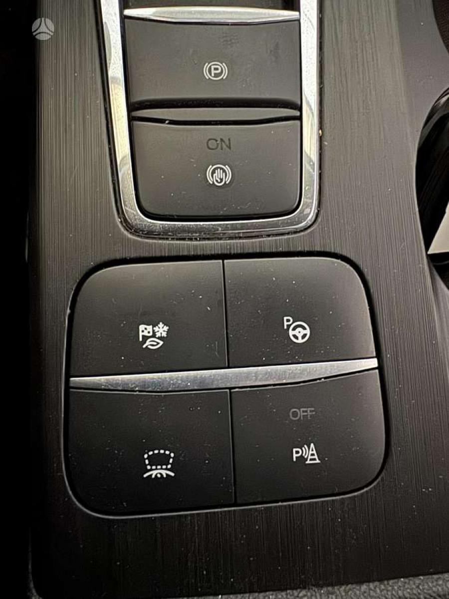 Zils Ford Kuga 2023 Gargždai, ar dzinēja tilpumu 2.50 L un nobraukumu 55 tūkst. km par 13500 €, foto 14 vietnē AUTOMOTO.COM.LV
