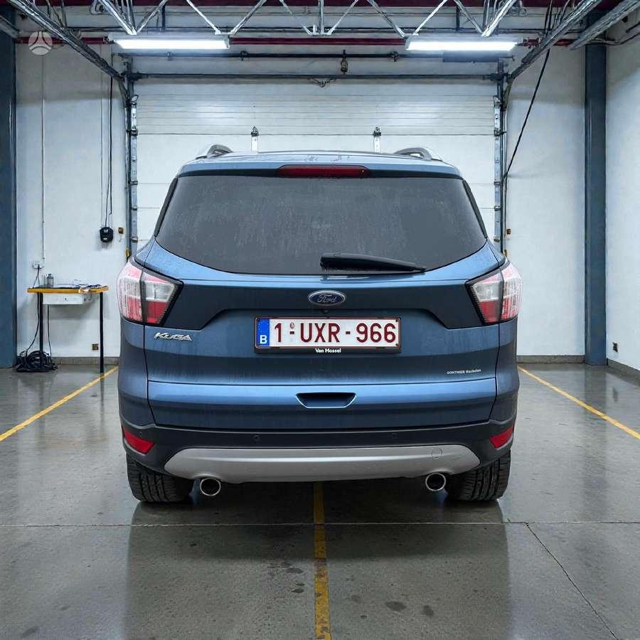 Blue Ford Kuga 2018 in Vilnius, with an engine capacity of 1.50 L and mileage of 200 thousand km for 10421 €, photo 7 on AUTOMOTO.COM.LV