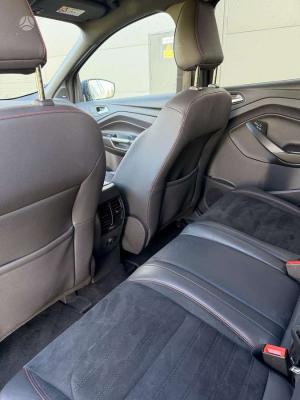 Blue Ford Kuga 2019 in Vilnius, with an engine capacity of 2.20 L and mileage of 129 thousand km for 12000 €, photo 10 on AUTOMOTO.COM.LV