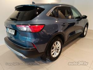 Blue Ford Kuga 2021 in Tallinn, with an engine capacity of 2.50 L and mileage of 100 thousand km for 17990 €, photo 4 on AUTOMOTO.COM.LV