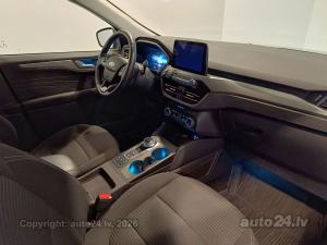 Blue Ford Kuga 2021 in Tallinn, with an engine capacity of 2.50 L and mileage of 100 thousand km for 17990 €, photo 9 on AUTOMOTO.COM.LV