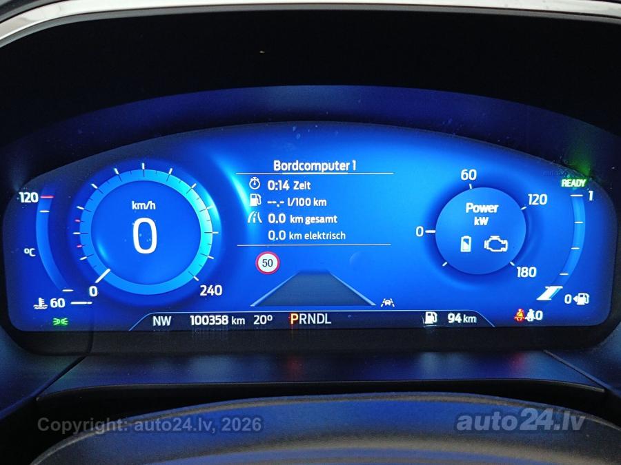 Blue Ford Kuga 2021 in Tallinn, with an engine capacity of 2.50 L and mileage of 100 thousand km for 17990 €, photo 11 on AUTOMOTO.COM.LV