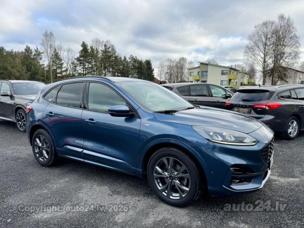 Blue Ford Kuga 2022 in Tartu, with an engine capacity of 1.50 L and mileage of 96 thousand km for 22900 €, photo 2 on AUTOMOTO.COM.LV