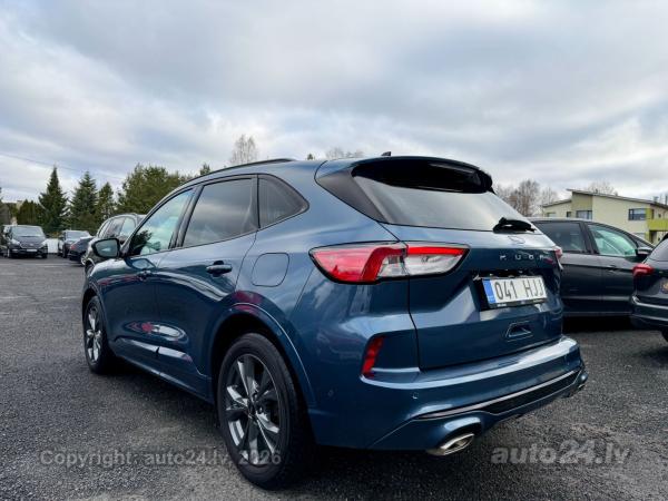 Blue Ford Kuga 2022 in Tartu, with an engine capacity of 1.50 L and mileage of 96 thousand km for 22900 €, photo 7 on AUTOMOTO.COM.LV