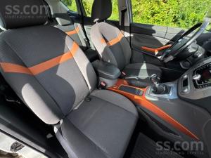 Brūns Ford Kuga 2009 Ogre, ar dzinēja tilpumu 2.00 L un nobraukumu 279 tūkst. km par 5300 €, foto 10 vietnē AUTOMOTO.COM.LV