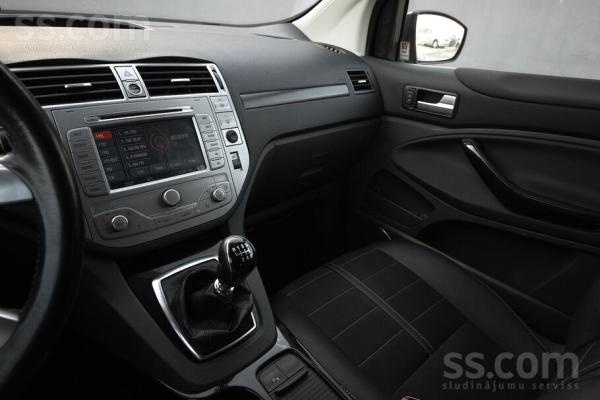 Brown Ford Kuga 2011 in Jelgava, with an engine capacity of 2.00 L and mileage of 236 thousand km for 5500 €, photo 7 on AUTOMOTO.COM.LV