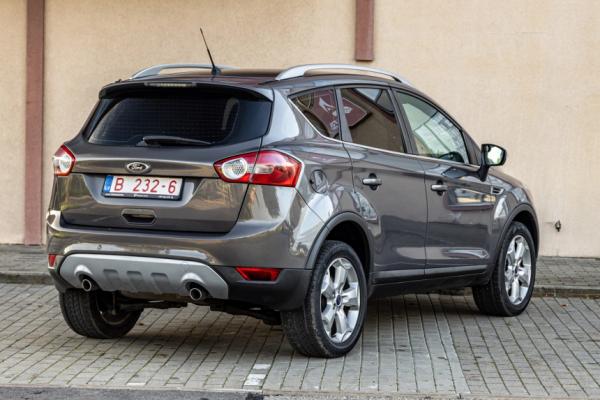 Brown Ford Kuga 2012 in Riga, with an engine capacity of 2.00 L and mileage of 202 thousand km for 7690 €, photo 6 on AUTOMOTO.COM.LV