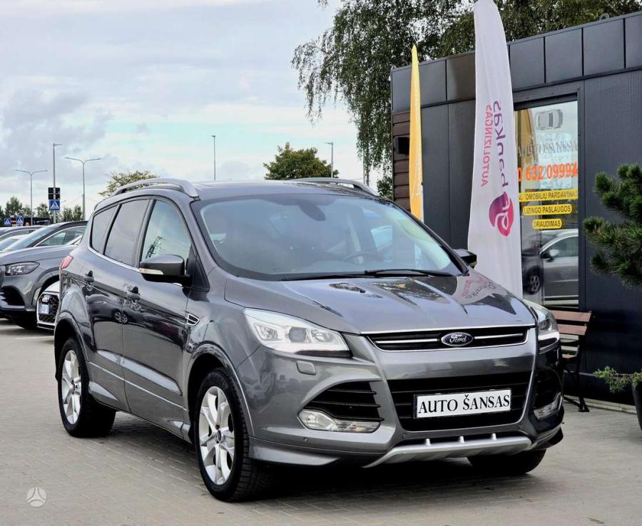 Brown Ford Kuga 2013 in Taurage, with an engine capacity of 2.00 L and mileage of 234 thousand km for 7200 €, photo 3 on AUTOMOTO.COM.LV