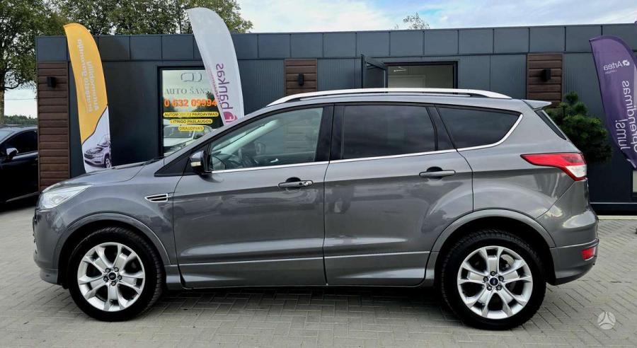Brown Ford Kuga 2013 in Taurage, with an engine capacity of 2.00 L and mileage of 234 thousand km for 7200 €, photo 6 on AUTOMOTO.COM.LV