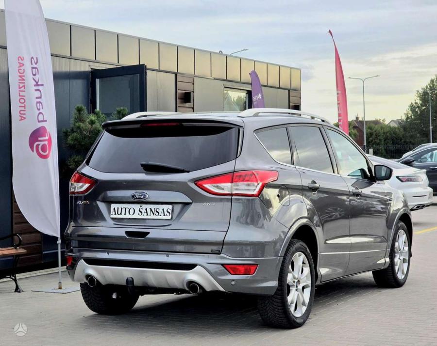 Brown Ford Kuga 2013 in Taurage, with an engine capacity of 2.00 L and mileage of 234 thousand km for 7200 €, photo 9 on AUTOMOTO.COM.LV