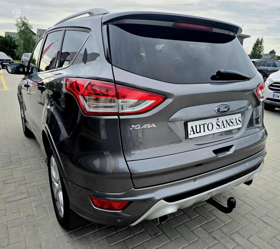 Brown Ford Kuga 2013 in Taurage, with an engine capacity of 2.00 L and mileage of 234 thousand km for 7200 €, photo 14 on AUTOMOTO.COM.LV