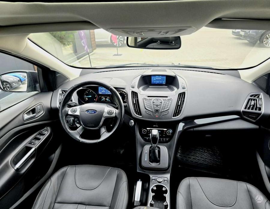 Brown Ford Kuga 2013 in Taurage, with an engine capacity of 2.00 L and mileage of 234 thousand km for 7200 €, photo 15 on AUTOMOTO.COM.LV