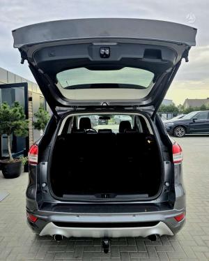 Brown Ford Kuga 2013 in Taurage, with an engine capacity of 2.00 L and mileage of 234 thousand km for 7200 €, photo 37 on AUTOMOTO.COM.LV