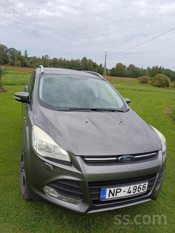 Brown Ford Kuga 2013 in Riga, with an engine capacity of 2.00 L and mileage of 189 thousand km for 8000 €, photo 1 on AUTOMOTO.COM.LV