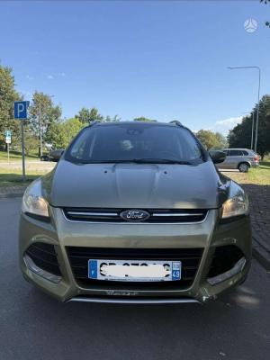 Brown Ford Kuga 2013 in Taurage, with an engine capacity of 2.00 L and mileage of 270 thousand km for 4400 €, photo 4 on AUTOMOTO.COM.LV