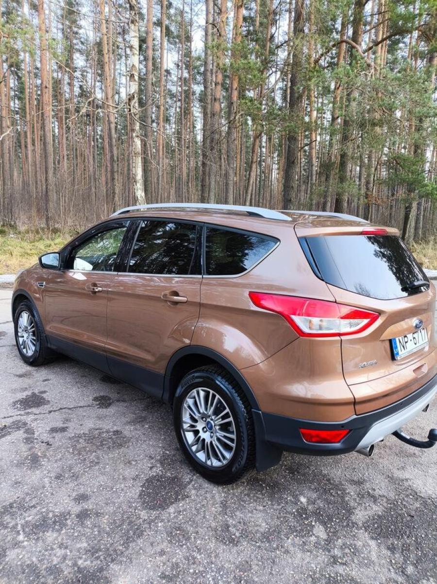 Brown Ford Kuga 2014 in Jelgava, with an engine capacity of 2.00 L and mileage of 196 thousand km for 10900 €, photo 4 on AUTOMOTO.COM.LV