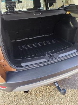 Brown Ford Kuga 2014 in Jelgava, with an engine capacity of 2.00 L and mileage of 196 thousand km for 10900 €, photo 9 on AUTOMOTO.COM.LV