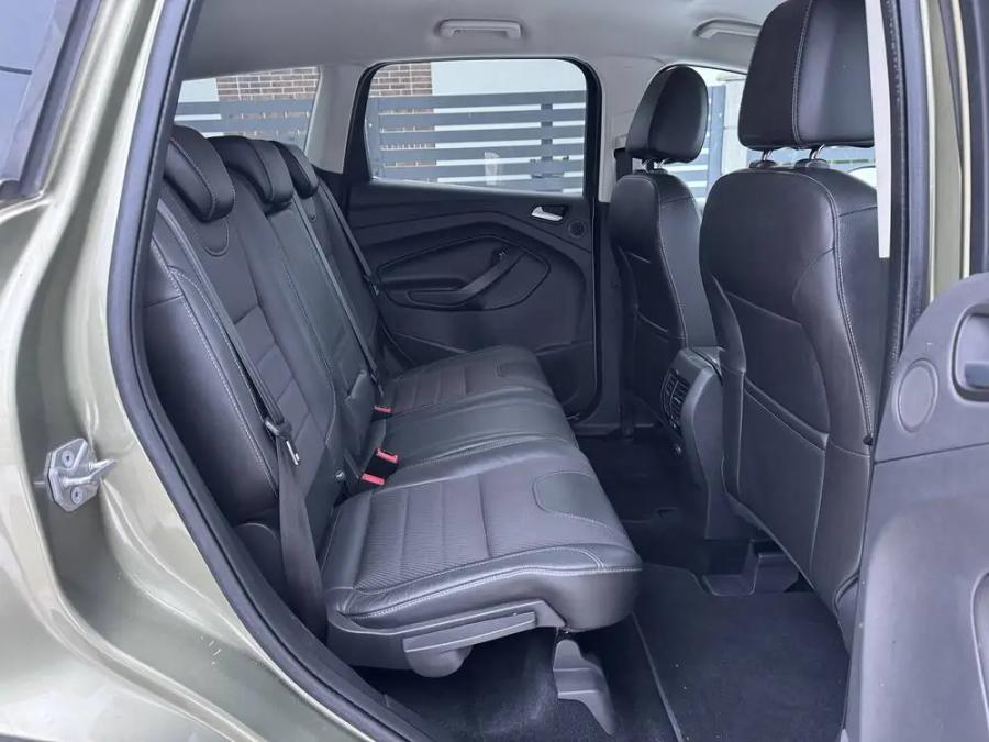 Brūns Ford Kuga 2014 Jelgava, ar dzinēja tilpumu 2.00 L un nobraukumu 339 tūkst. km par 7750 €, foto 12 vietnē AUTOMOTO.COM.LV