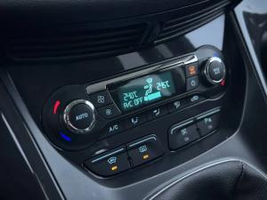 Brūns Ford Kuga 2014 Jelgava, ar dzinēja tilpumu 2.00 L un nobraukumu 339 tūkst. km par 7750 €, foto 16 vietnē AUTOMOTO.COM.LV