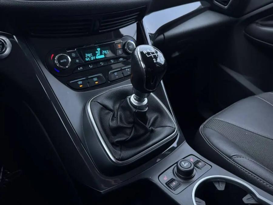 Brūns Ford Kuga 2014 Jelgava, ar dzinēja tilpumu 2.00 L un nobraukumu 339 tūkst. km par 7750 €, foto 21 vietnē AUTOMOTO.COM.LV