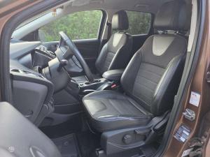 Brown Ford Kuga 2014 in Utena, with an engine capacity of 2.00 L and mileage of 238 thousand km for 4900 €, photo 16 on AUTOMOTO.COM.LV