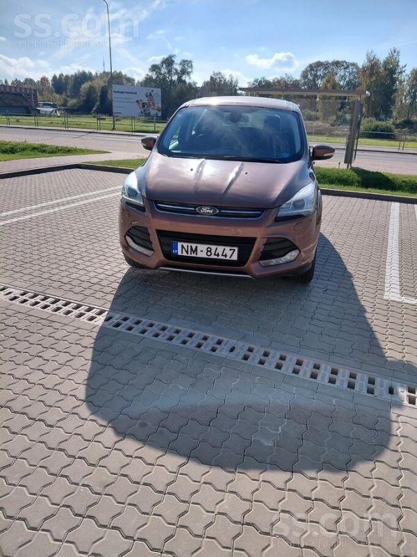 Форд Куга 2014 в Валмиера на AUTOMOTO.COM.LV Коричневый Форд Куга 2014 в Валмиера, объемом двигателя 2.00 л и пробегом 286 тыс. км за 6700 €, фото 1 на AUTOMOTO.COM.LV