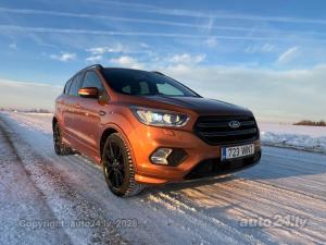 Brown Ford Kuga 2017 in Tartu, with an engine capacity of 2.00 L and mileage of 183 thousand km for 13500 €, photo  on AUTOMOTO.COM.LV