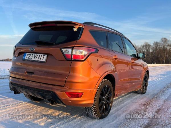 Brown Ford Kuga 2017 in Tartu, with an engine capacity of 2.00 L and mileage of 183 thousand km for 13500 €, photo 5 on AUTOMOTO.COM.LV