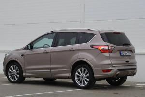 Brown Ford Kuga 2018 in Riga, with an engine capacity of 2.00 L and mileage of 199 thousand km for 11970 €, photo 9 on AUTOMOTO.COM.LV