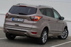 Brown Ford Kuga 2018 in Riga, with an engine capacity of 2.00 L and mileage of 199 thousand km for 11970 €, photo 12 on AUTOMOTO.COM.LV