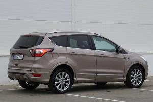 Brown Ford Kuga 2018 in Riga, with an engine capacity of 2.00 L and mileage of 199 thousand km for 11970 €, photo 13 on AUTOMOTO.COM.LV