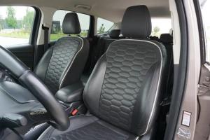 Brown Ford Kuga 2018 in Riga, with an engine capacity of 2.00 L and mileage of 199 thousand km for 11970 €, photo 23 on AUTOMOTO.COM.LV