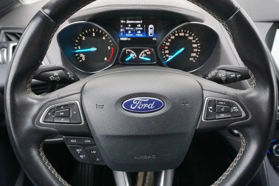 Brown Ford Kuga 2018 in Riga, with an engine capacity of 2.00 L and mileage of 199 thousand km for 11970 €, photo 25 on AUTOMOTO.COM.LV
