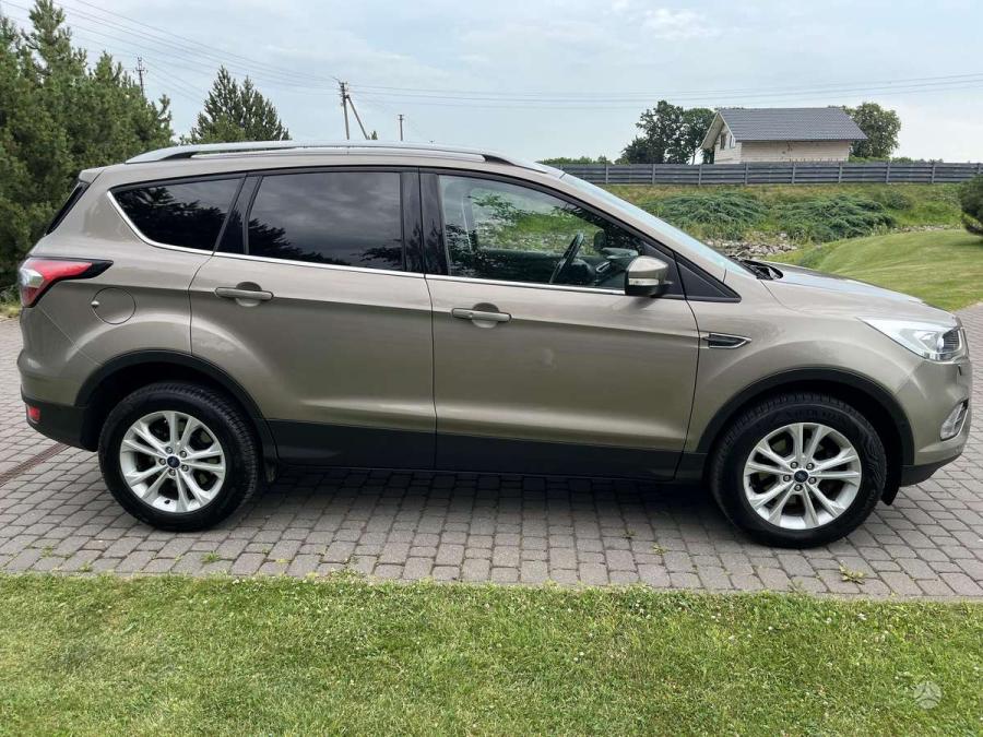 Brūns Ford Kuga 2018 Marijampole, ar dzinēja tilpumu 1.50 L un nobraukumu 89 tūkst. km par 9950 €, foto 4 vietnē AUTOMOTO.COM.LV