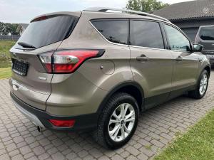 Brūns Ford Kuga 2018 Marijampole, ar dzinēja tilpumu 1.50 L un nobraukumu 89 tūkst. km par 9950 €, foto 5 vietnē AUTOMOTO.COM.LV