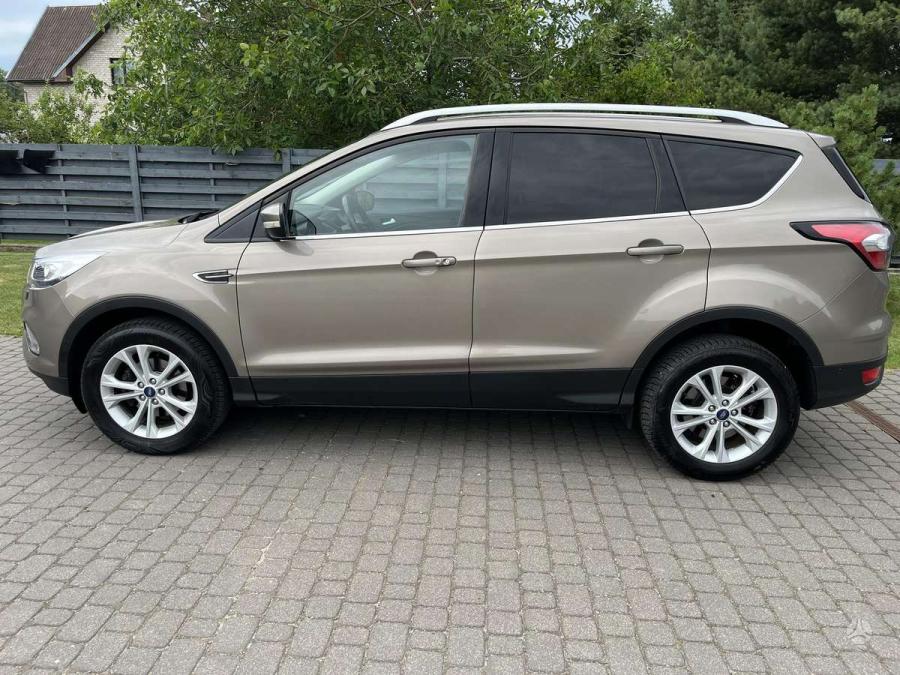 Brūns Ford Kuga 2018 Marijampole, ar dzinēja tilpumu 1.50 L un nobraukumu 89 tūkst. km par 9950 €, foto 6 vietnē AUTOMOTO.COM.LV