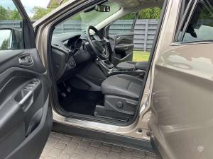 Brūns Ford Kuga 2018 Marijampole, ar dzinēja tilpumu 1.50 L un nobraukumu 89 tūkst. km par 9950 €, foto 10 vietnē AUTOMOTO.COM.LV