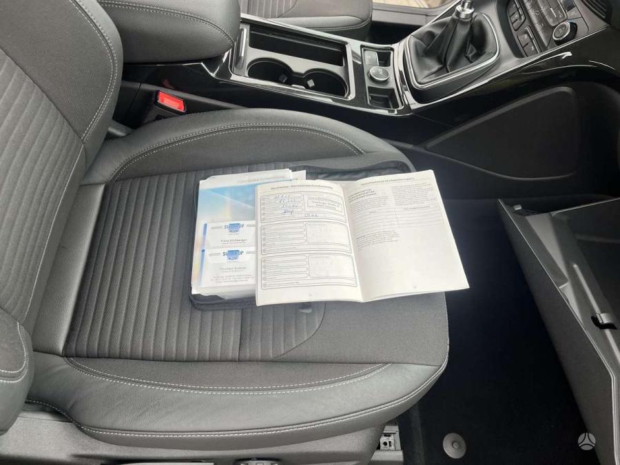 Brūns Ford Kuga 2018 Marijampole, ar dzinēja tilpumu 1.50 L un nobraukumu 89 tūkst. km par 9950 €, foto 16 vietnē AUTOMOTO.COM.LV
