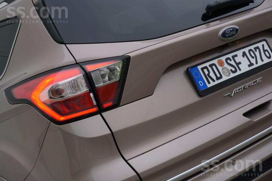 Brūns Ford Kuga 2018 Rīga, ar dzinēja tilpumu 2.00 L un nobraukumu 199 tūkst. km par 11970 €, foto 17 vietnē AUTOMOTO.COM.LV