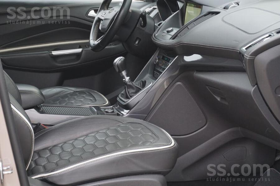 Brūns Ford Kuga 2018 Rīga, ar dzinēja tilpumu 2.00 L un nobraukumu 199 tūkst. km par 11970 €, foto 18 vietnē AUTOMOTO.COM.LV